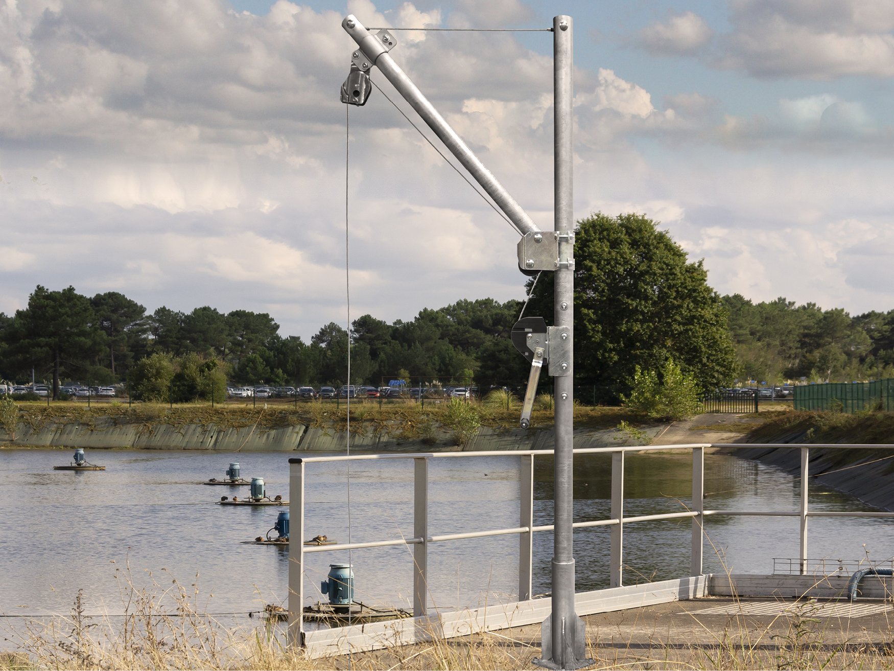 Choosing the right Jib Crane for Wastewater Applications: A Guide